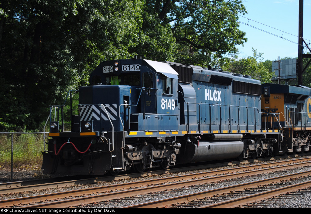 HLCX SD40-2 8149 on Q418-16